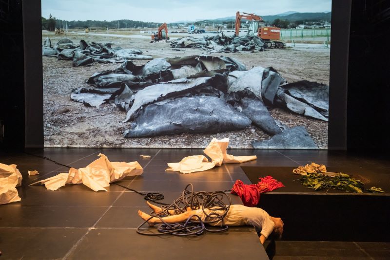 Becoming a Conduit: Body, Mind, and Nuclear Matters in Eiko Otake's ...