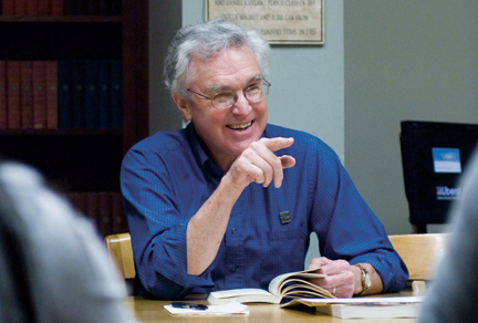 Prof. Henry Dietz Receives Outstanding Teaching Award>