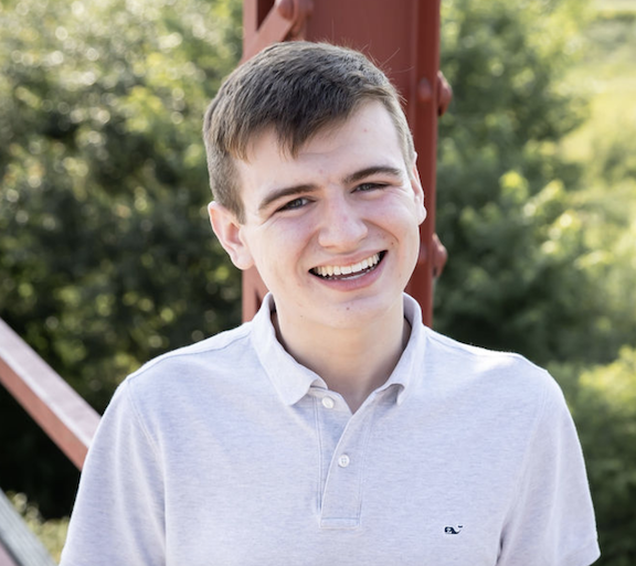 Grant Durow named as 2021-22 Clark Scholar>