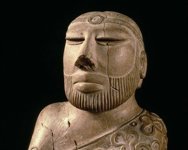 New Books in Religion: An Interview with A. Azfar Moin and Alan Strathern>