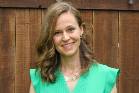 Sarah Angulo Awarded The Dads’ Association Centennial Teaching Fellowship>