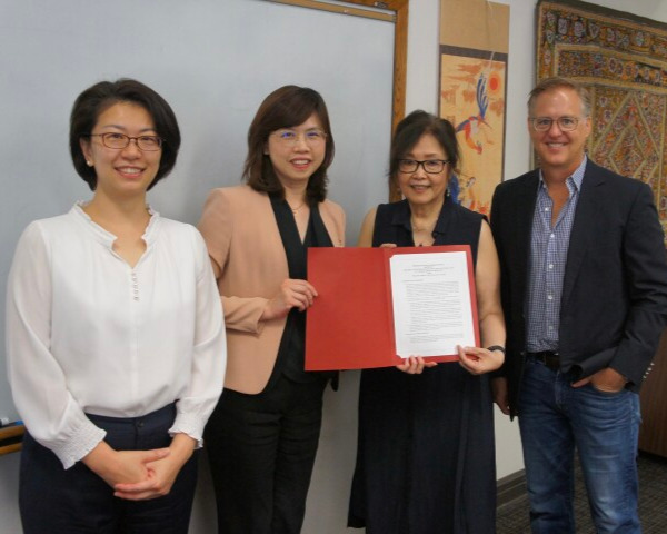 Taiwan Studies Program Grant Renewal Ceremony>
