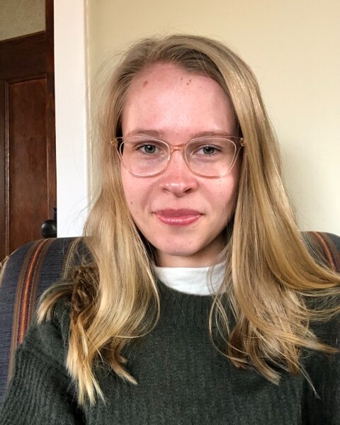 Emily Davis's Instagram, Twitter & Facebook on IDCrawl